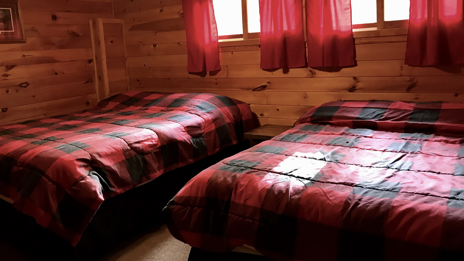 Cabin 9 - Chief Lake Lodge